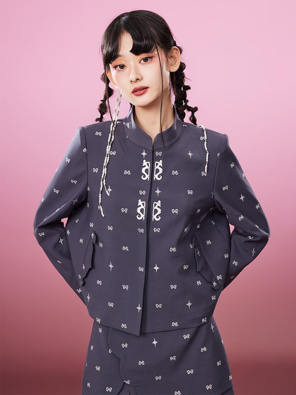 MUKZIN Age-reducing Embroidered Vintage Style Elegant Coat